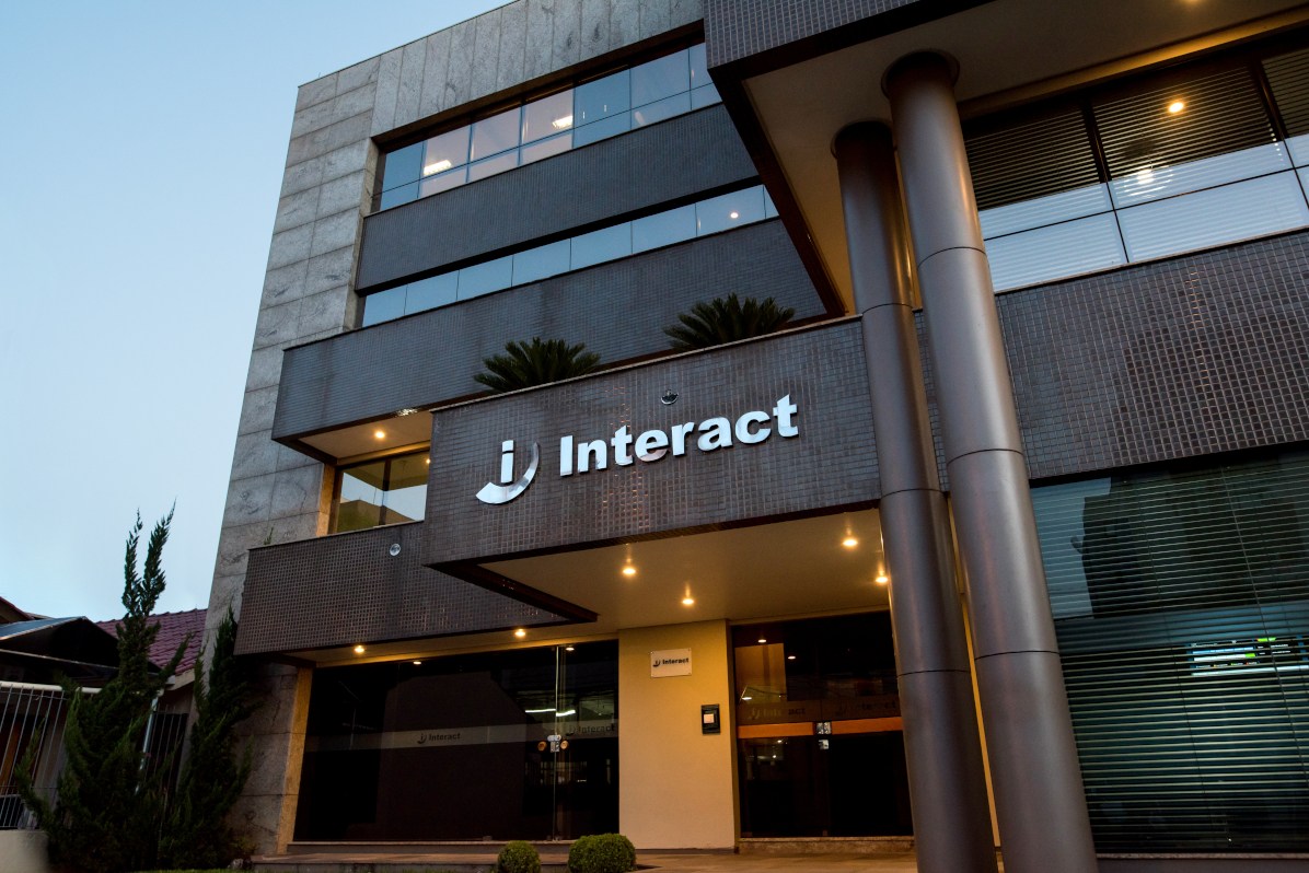 Interact atinge marco de clientes acreditados na JCI - Interact Solutions